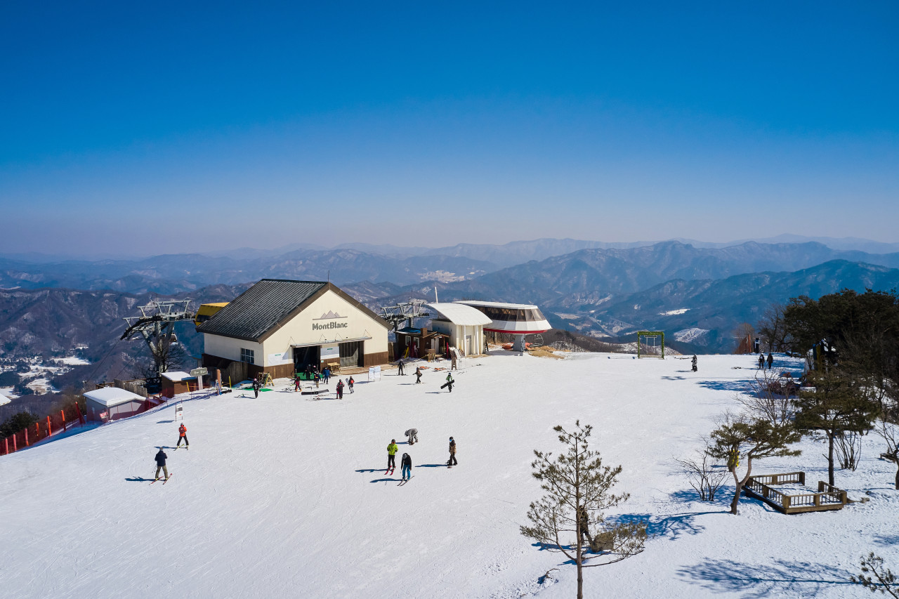 All You Need for the Perfect Getaway at Phoenix Park Ski Resort